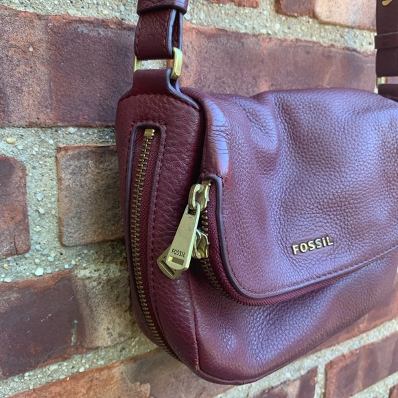 Fossil | Bags | Fossil Preston Leather Small Flap Crossbody Purse ...